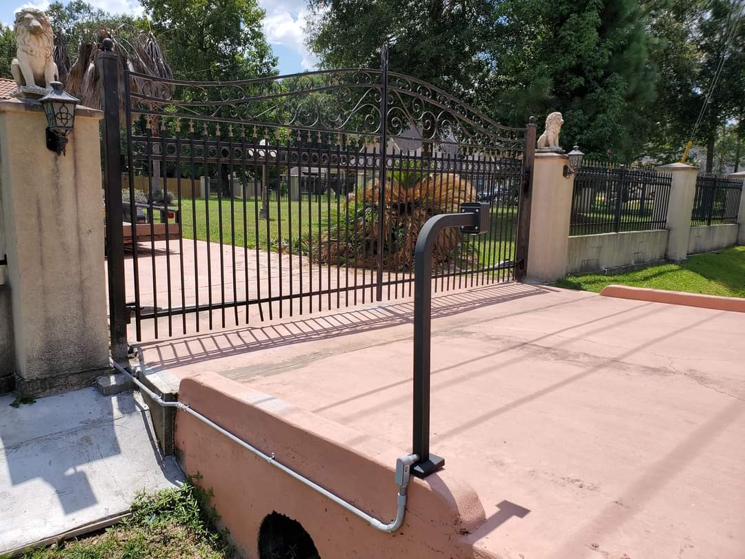 What Are The Common Electric Gate System Issues? - Honest Overhead Door ...